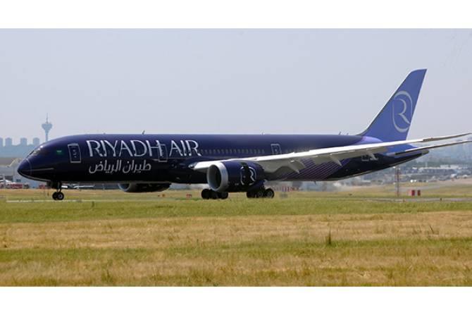 บ้านเมือง - “ริยาด แอร์” เปิดตัวที่ปารีส แอร์ โชว์ ปั้นริยาดเป็น ...