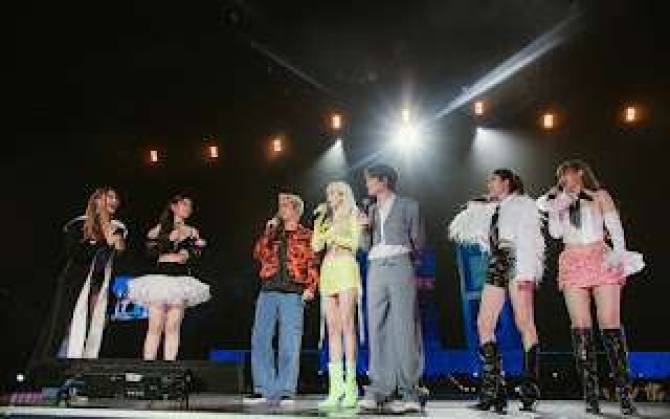 บ้านเมือง - โชว์สุดเซอร์ไพรส์ประทับใจแบบสุดฟิน “ไทยประกันชีวิต presents ...