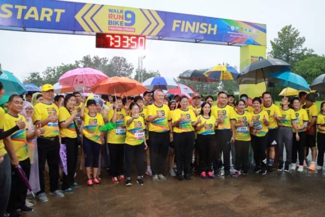 บ้านเมือง - ผู้ว่าฯ ตาก เปิดกิจกรรม “WALK RUN BIKE 9” แสงนำใจไทยทั้งชาติ เดิน วิ่ง ปั่น ป้องกัน ...