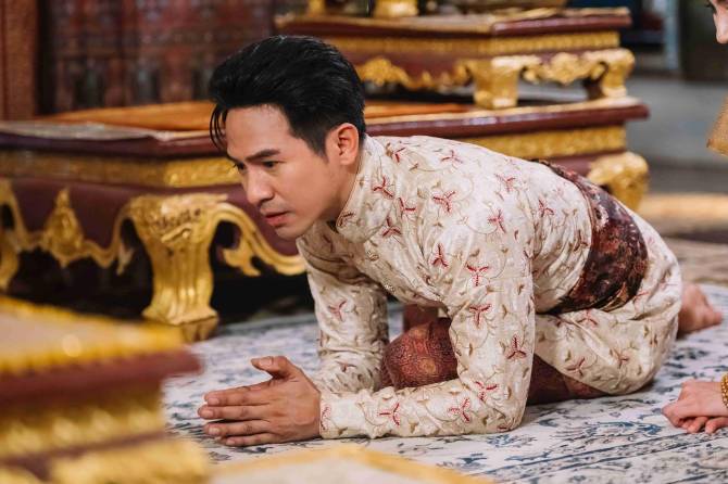 บ้านเมือง - “เกรท” สั่งเด็ดขาด “เบลล่า” ถวายตัวเข้าเป็นบาทบริจา “โป๊ป ...