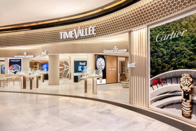 บ้านเมือง - TimeVallée เปิดตัวแฟล็กชิปบูทีกแห่งแรกในไทย ณ คิง เพาเวอร์ ...