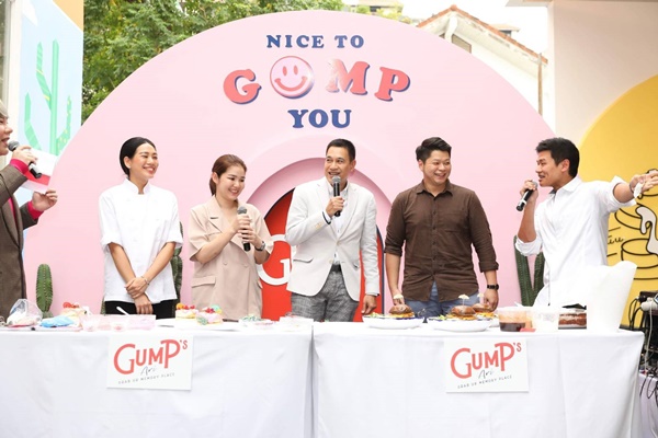 บ้านเมือง - “บุ๊คโกะ” นำทีม ชวน “เชฟพลอย”และ “เชฟต่อ” ร่วมงานเปิดตัว ...