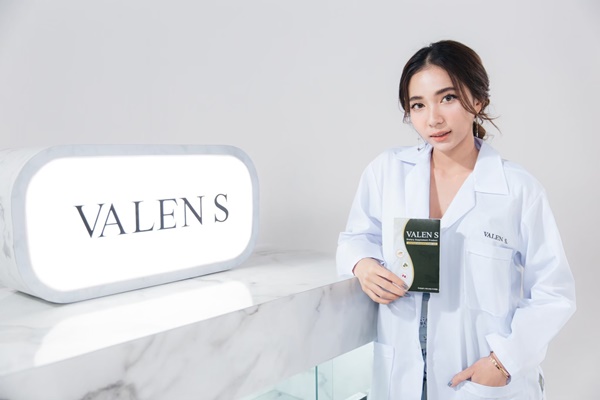 บ้านเมือง - VALEN S คว้า "มิ้นต์ ชาลิดา" นั่งแท่นพรีเซ็นเตอร์ ฉลอง ...